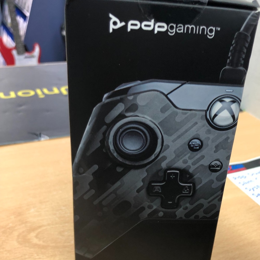 PDP Xbox Series X Wired Controller - Black PDP Xbox Series X Wired ...